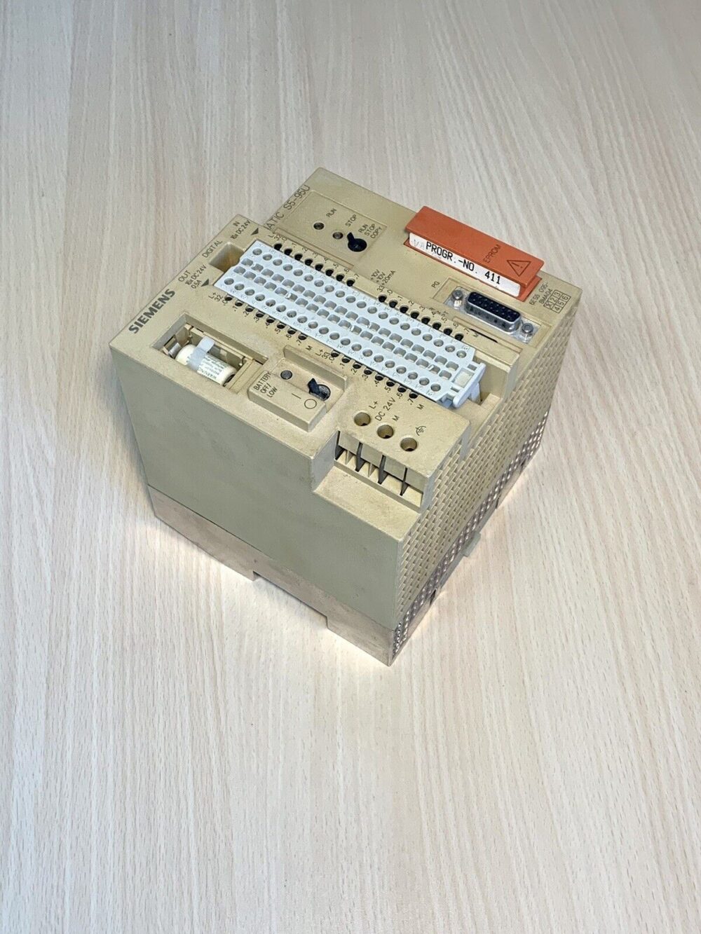 Siemens Simatic S5-95u 6es5 095 8ma04 - Electrodesfasados